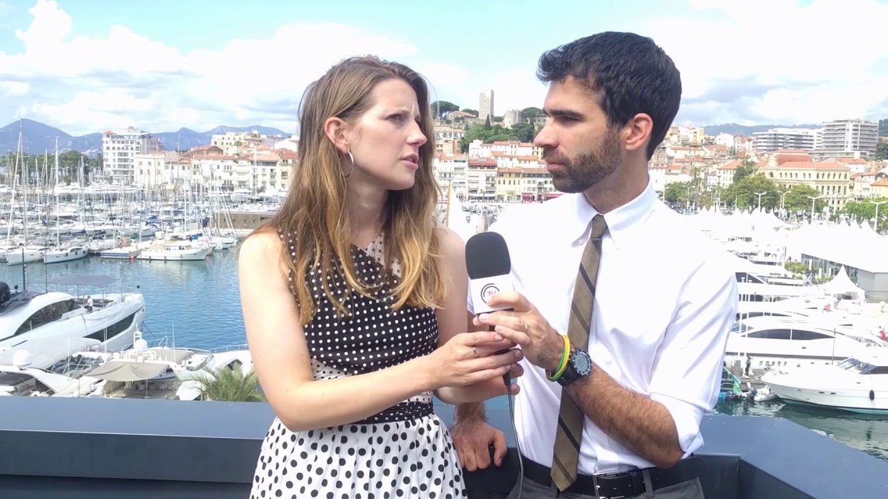 Celine Held et Logan George - Réalisateurs "Caroline" - YouTube