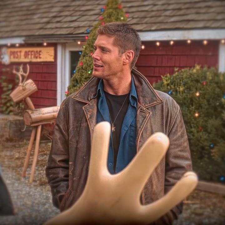Tudo bem, Grinch! Dean Winchster x Sam Winchester x Grinch ...