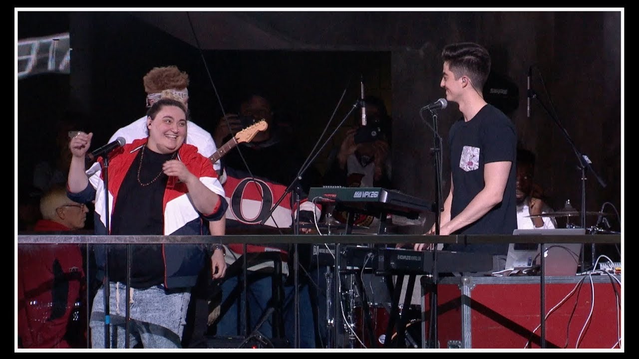 Elijah Woods x Jamie Fine perform - YouTube