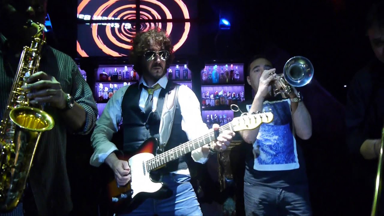 Veneno En La Piel feat. G. STREET BAND - YouTube