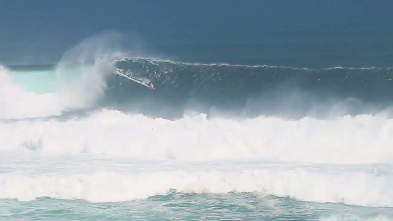 Longest Wave Ever Filmed At Uluwatu - YouTube