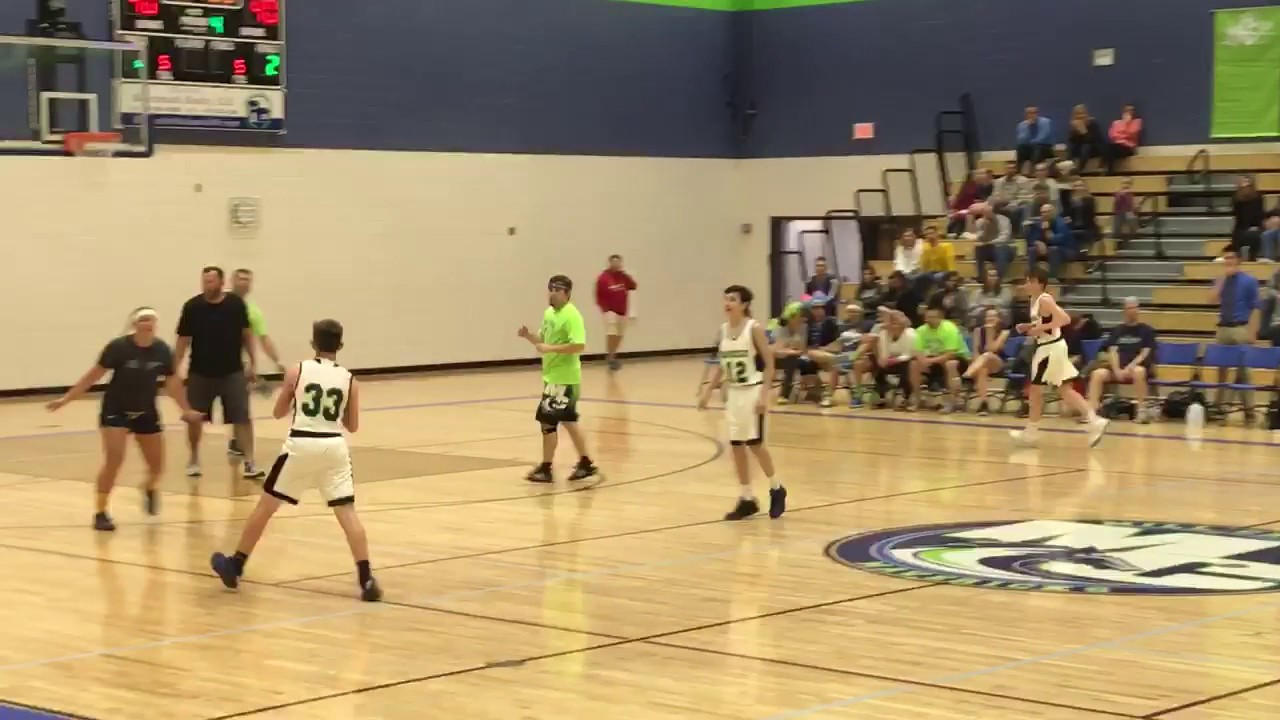 LAMELO BALL MIDDLE SCHOOL GAME WINNER - YouTube