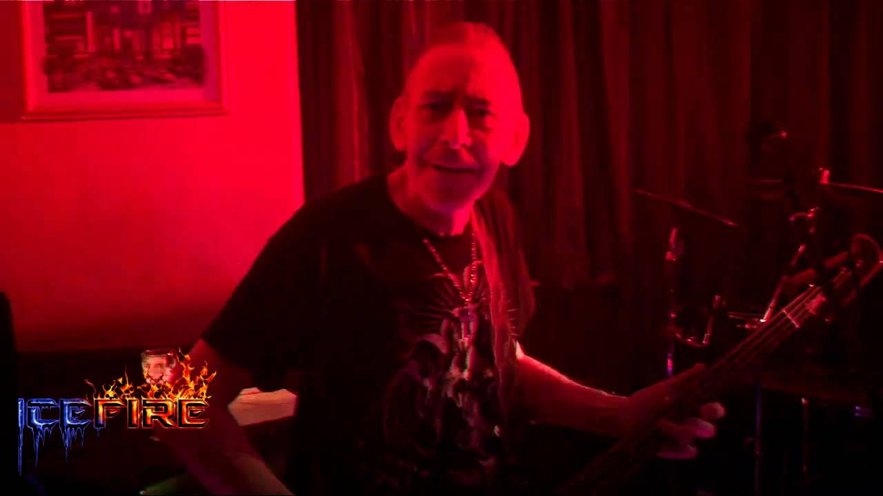 Icefire - Illicit (The Red Lion, Raunds, Northampton) 27/11/15 - YouTube