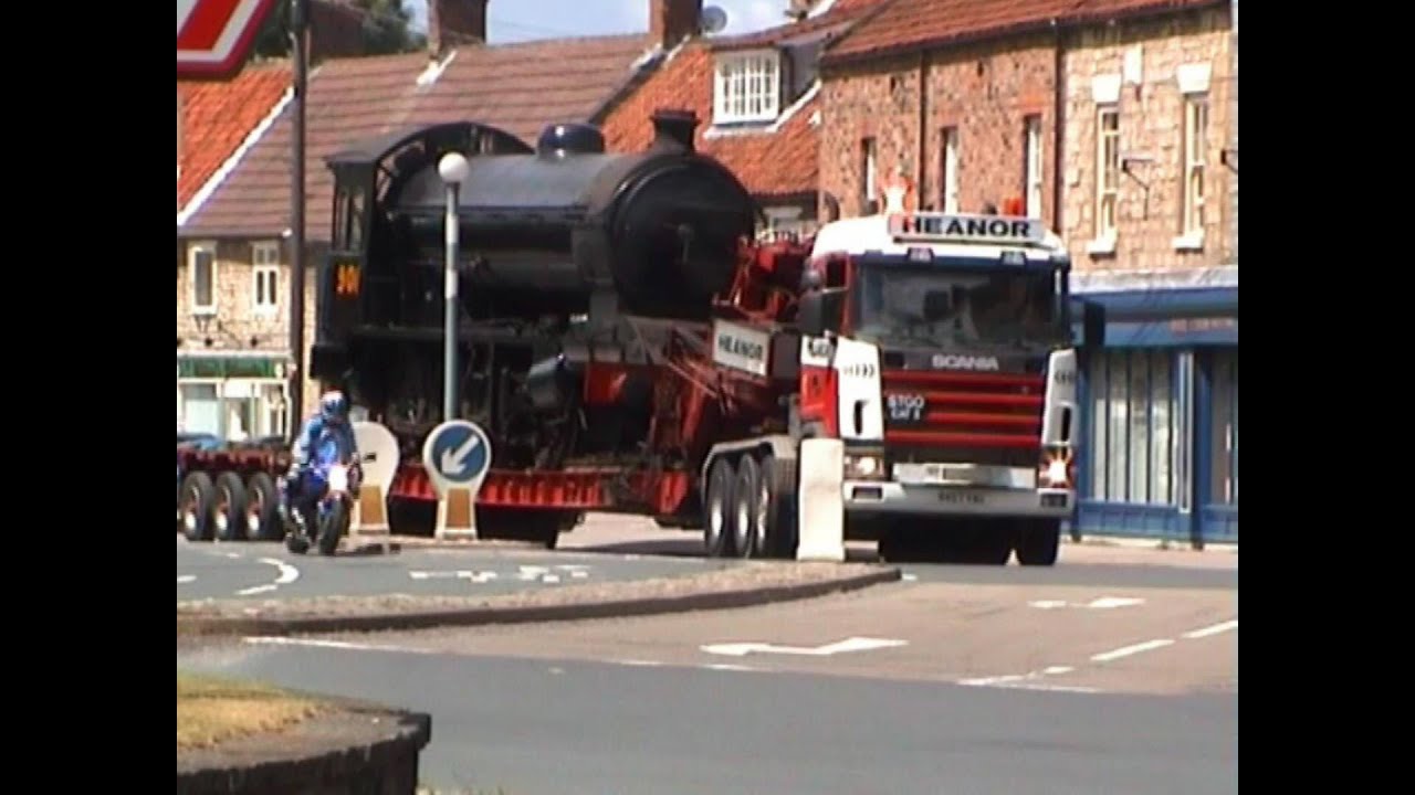 LNER 901 leaving the NYMR for Shildon Railway Museum - YouTube