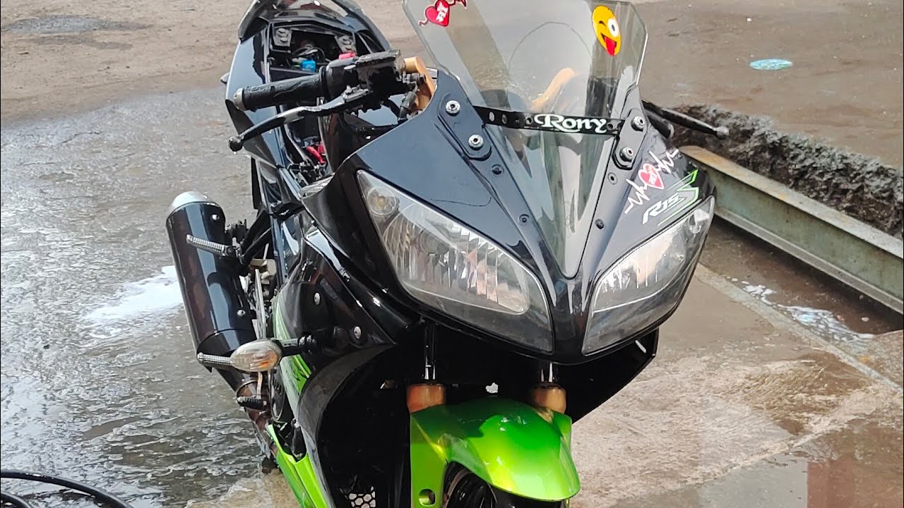 Yamaha R15 V1 modified into Yamaha R15S ️ ️ Know for cost please ...