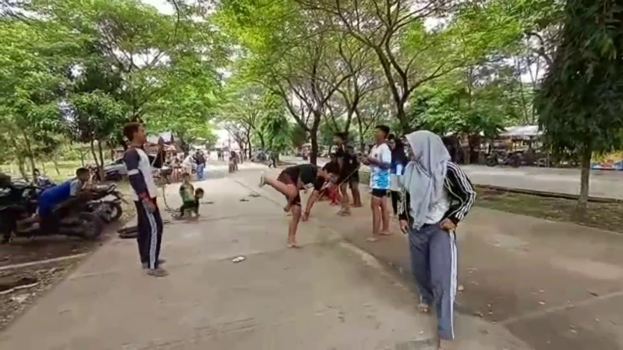Permainan Tradisional : Lompat Tali (Sejarah, Cara bermain, Filosofi ...