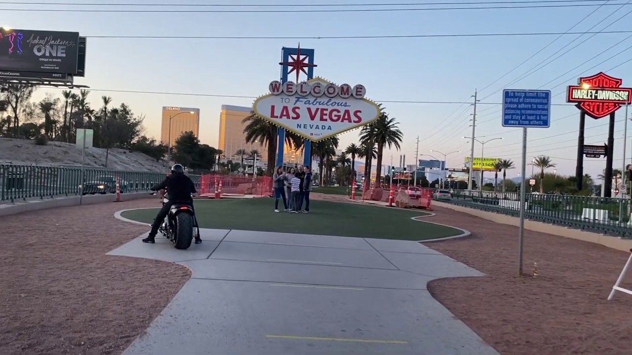 Cruising on empty Las Vegas Strip During Covid-19 Quarantine on Custom ...