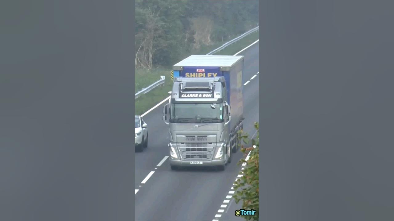 VOLVO FH A1(M) motorway #truckspotting #tomir - YouTube