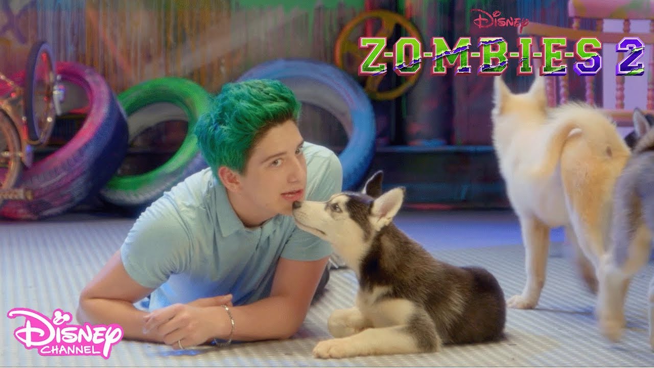 Milo Puppy Challenge 2 😂| ZOMBIES 2 | Disney Channel UK - YouTube