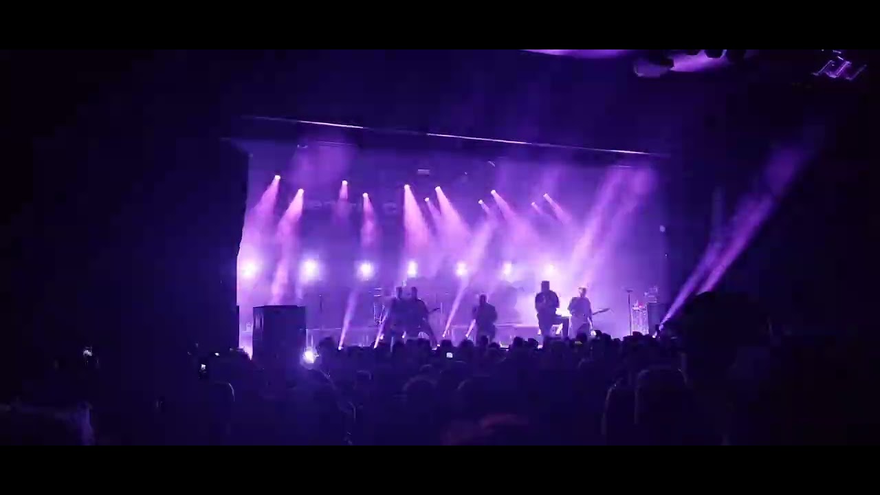Electric Callboy @Trix Antwerp 19-4-2022 - YouTube