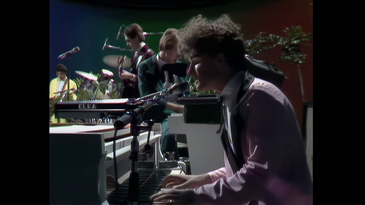 Split Enz - Stranger Than Fiction/Time For A Change - GTK - 1975 - YouTube