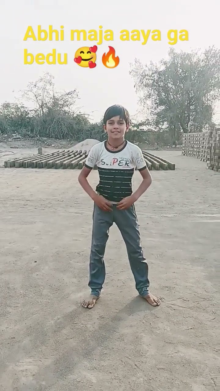 abhi maja aaya ga bedu 🔥🥰 #dance #funny #comedy #public #bojpuri #video #share virla like ...