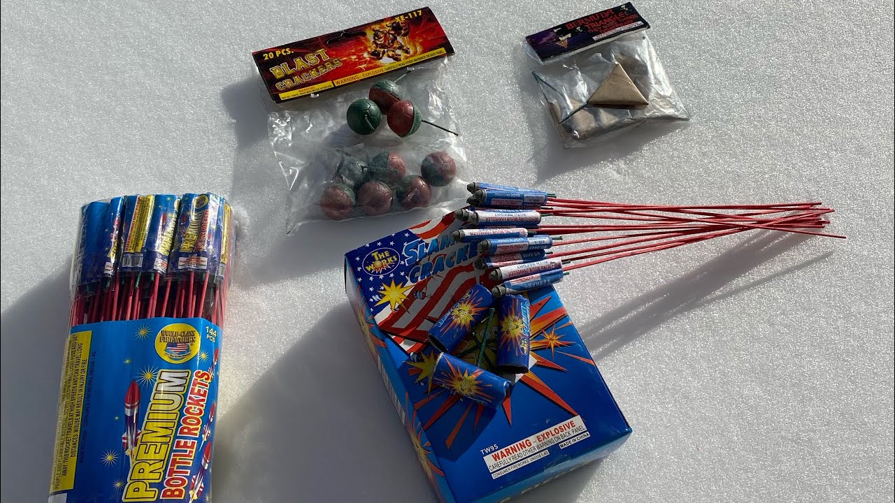 Fireworks In The Snow (Awesome!!!) - YouTube