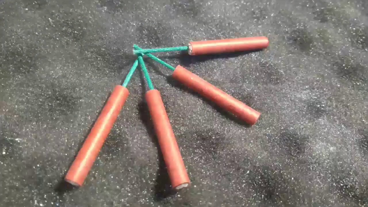 Karabinek z petard Explosive 1 - YouTube