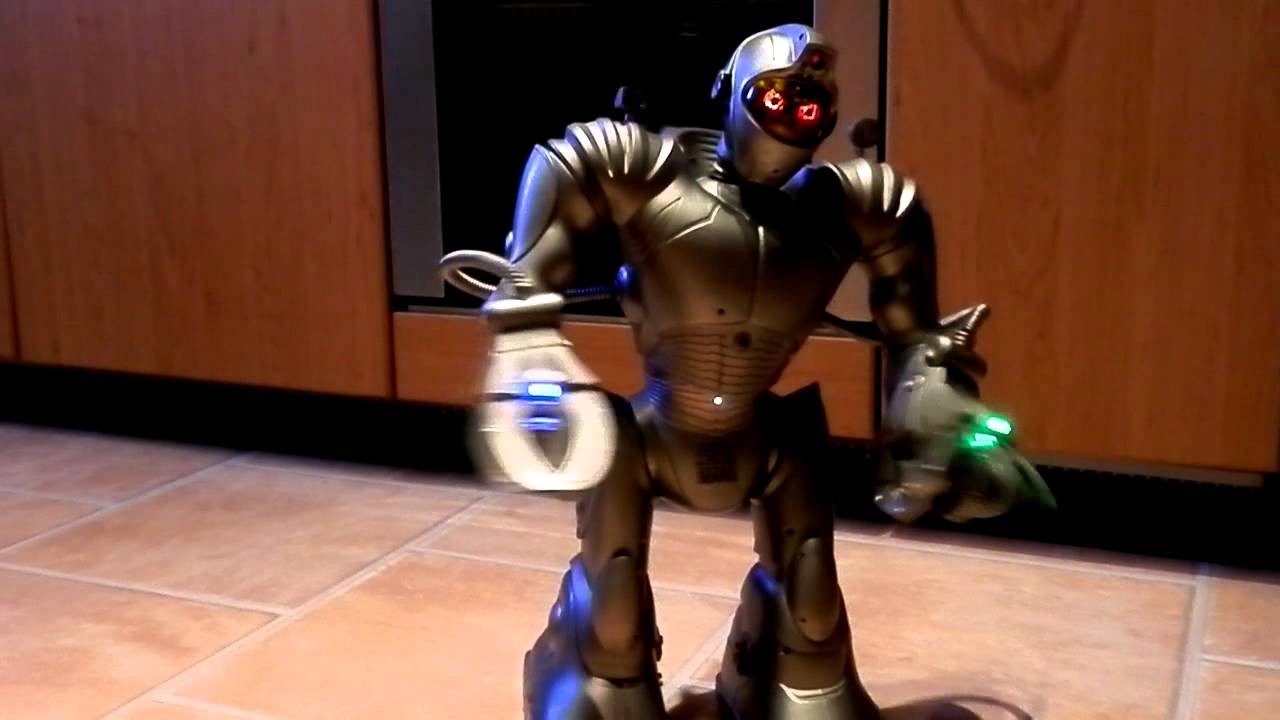 Robosapien V2 - Mods and Hacks part 1 - YouTube