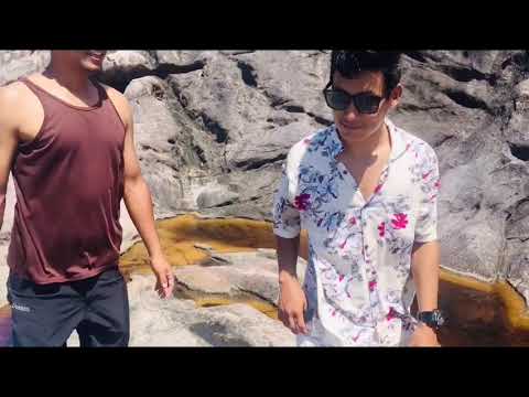 Rock pool seychelles with friends and family members - YouTube