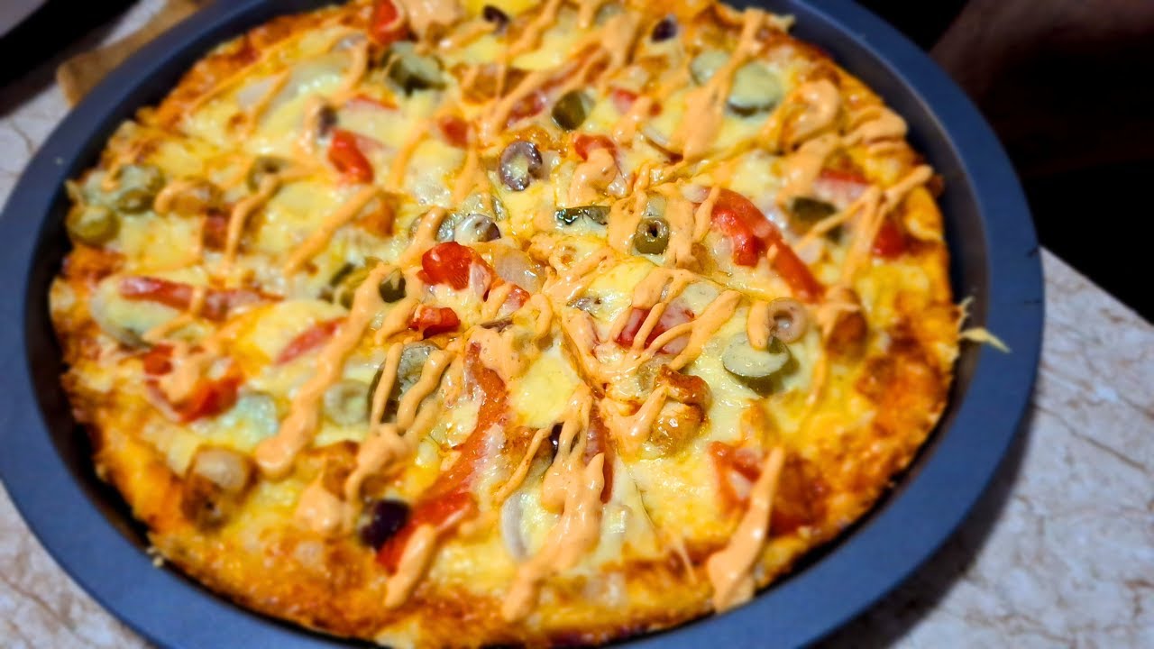 Yummy Creamy Chicken Pizza| Cheesy Chicken Pizza| Home Made Chicken ...