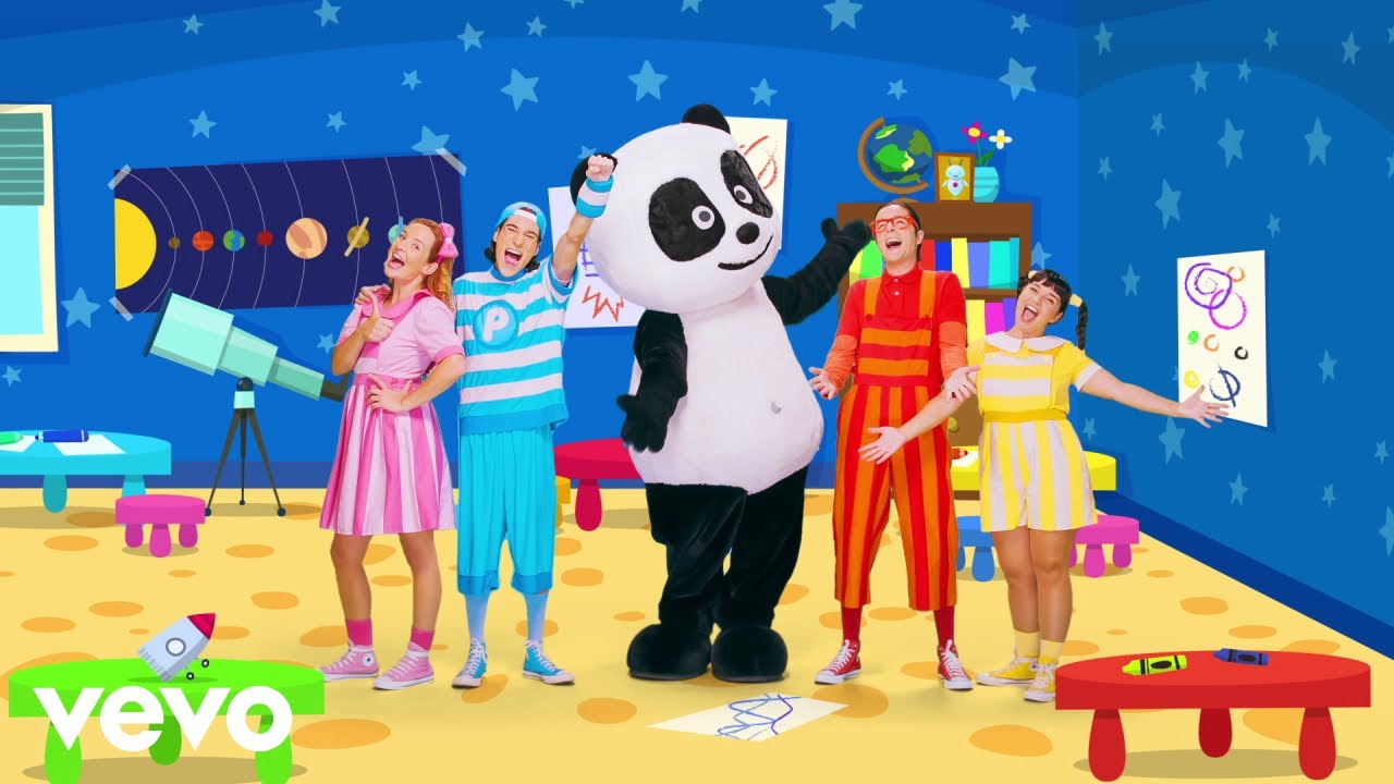 Panda e Os Caricas - Assobia Para O Lado - YouTube