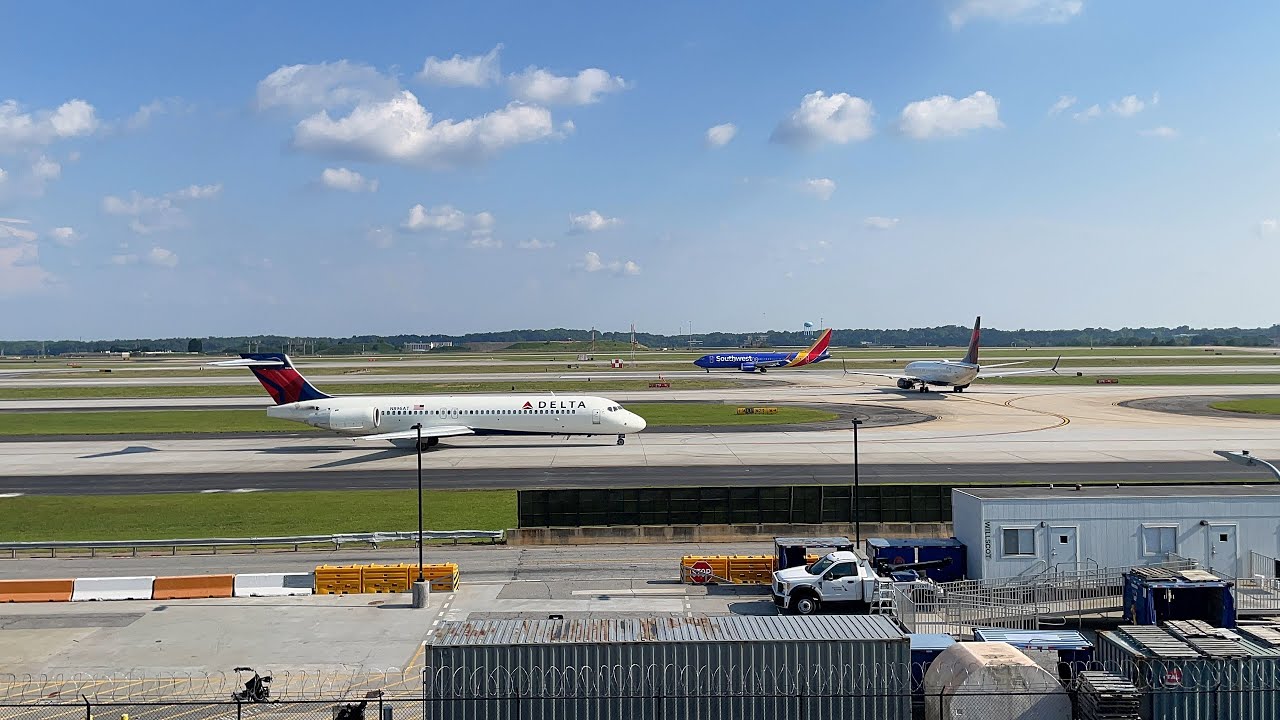 KATL Plane-Spotting |Multiple Heavies and Medium Hall Aircraft A321 ...