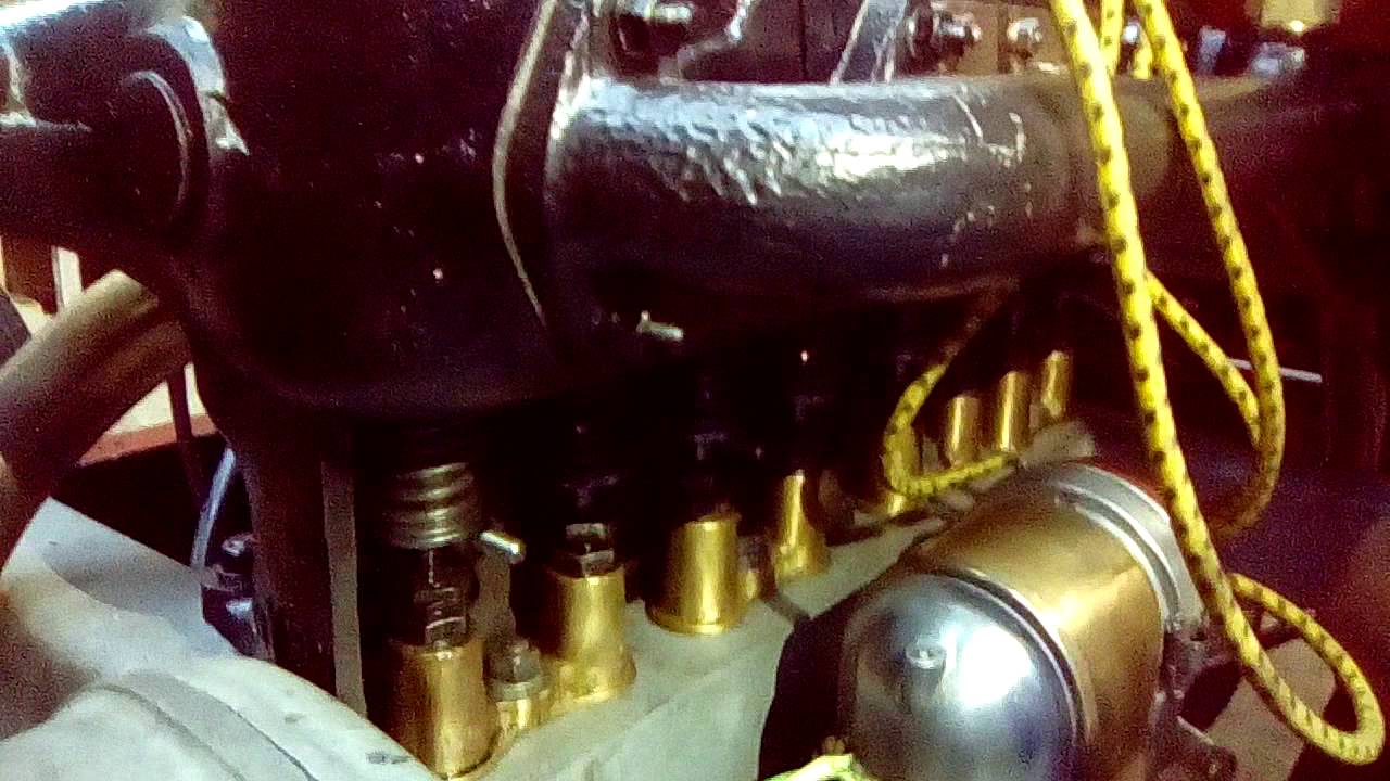 1915 Benz running - YouTube