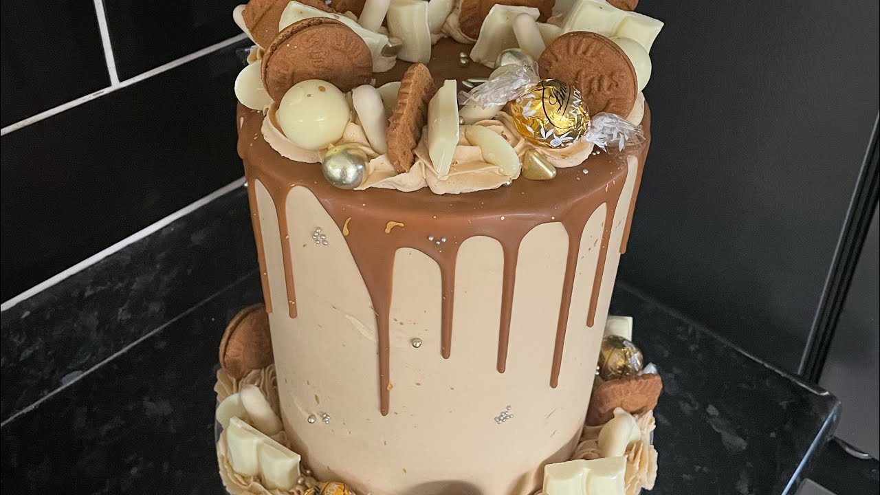 Decorating a Biscoff drip cake live! - YouTube
