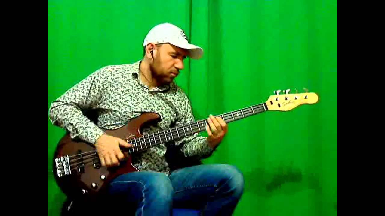 Godin Freeway 4 Active - YouTube