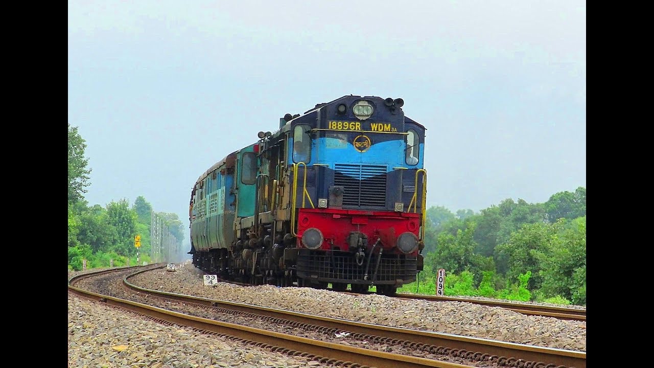 Howrah to Indore क्षिप्रा SHIPRA Express with paired KTE ALCos - YouTube