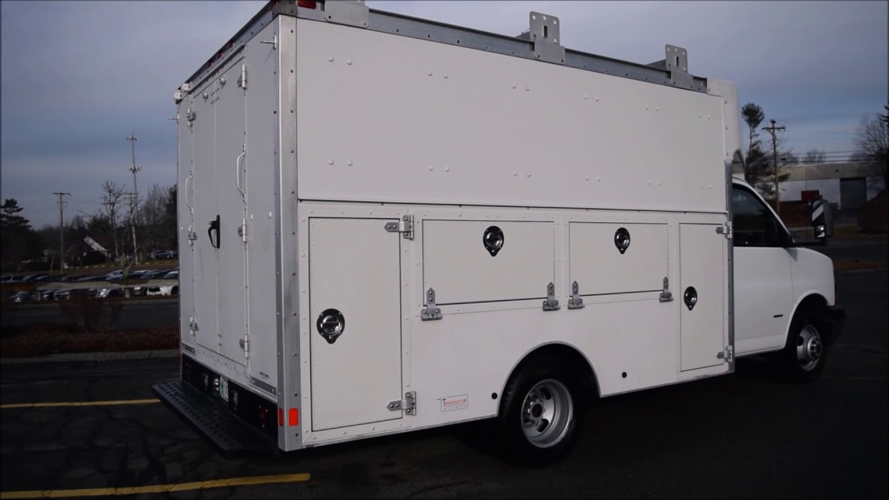 2006 GMC Utility Van Duramax Diesel - YouTube