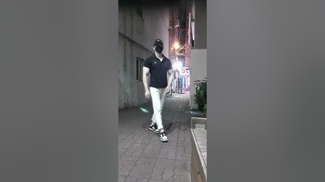 여성들 팔뚝 두꺼워지는방법 여성들의 운동 전도사 여성들의 운동 동기부여 Youtube