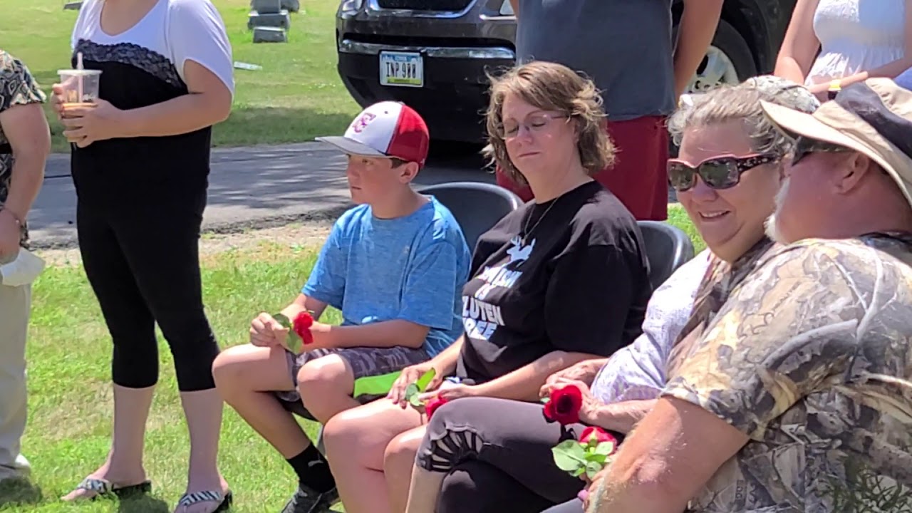 Kent Ewing burial - YouTube