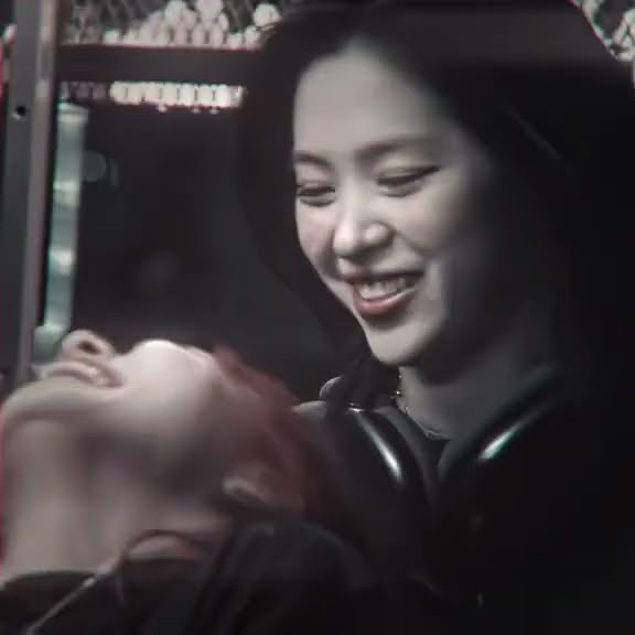 Im Itzy From Ryujin 😭 Ryujin Has Infinite Aura Fr Itzy Jjschu Youtube