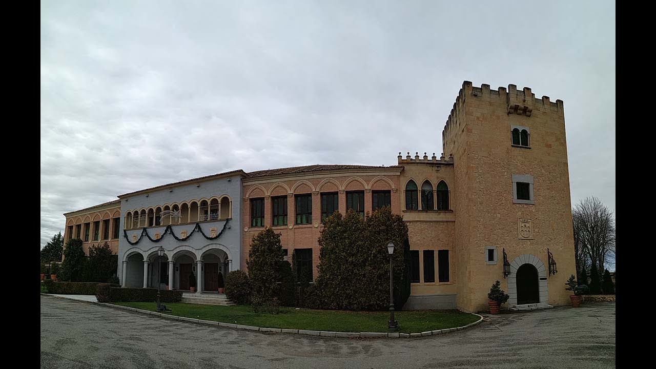 Alberto López Cuerdo (Hotel Cándido)/comunícate con-solidaridad - YouTube