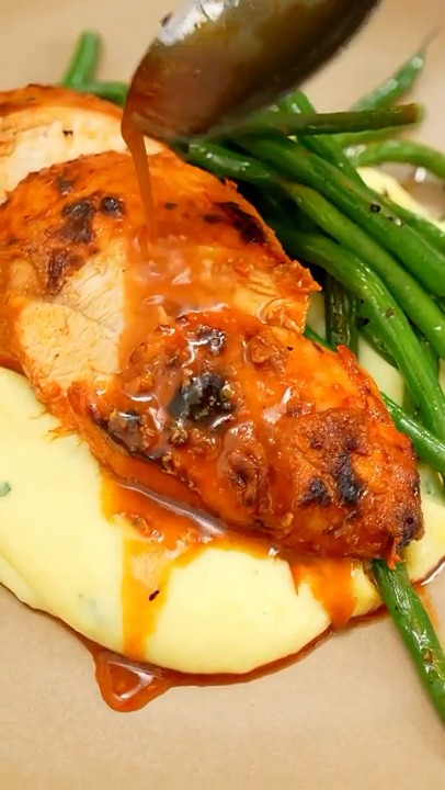 Clem Pedro's Prego chicken fillets with cheesy mash #cooking - YouTube