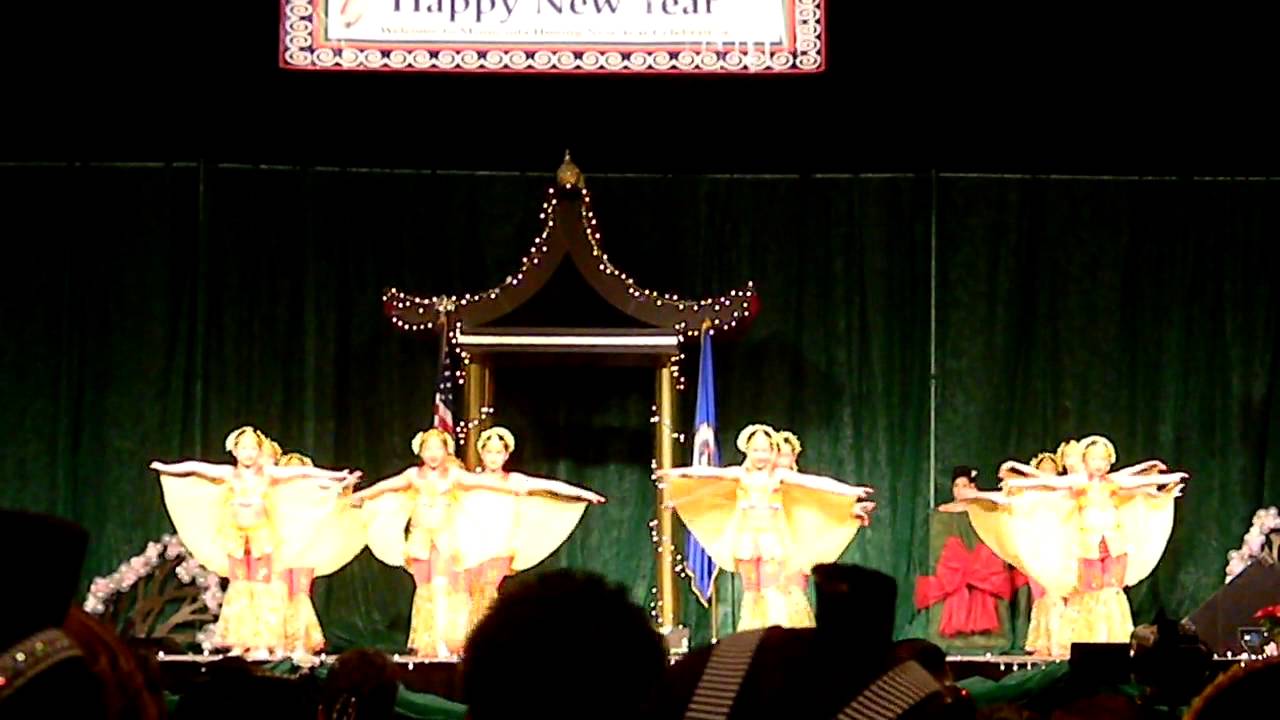 Snowflakes Dance 2012-2013 - YouTube