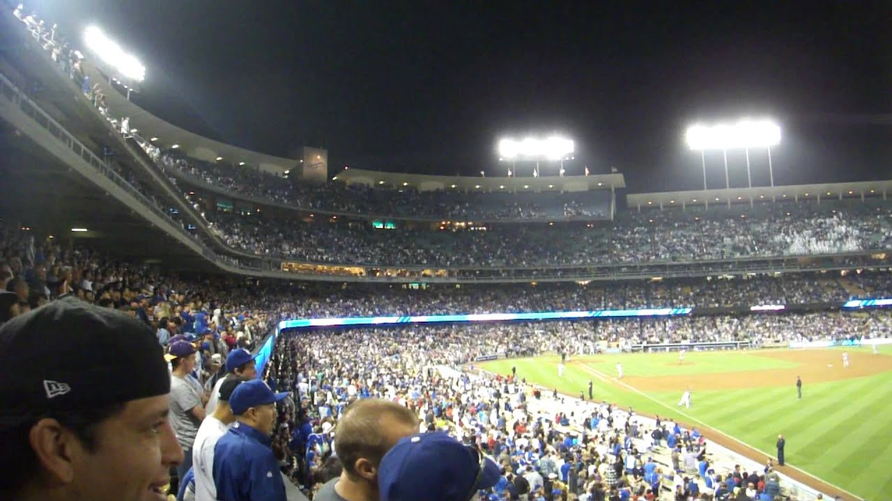 7th inning stretch. DODGERS!!! - YouTube