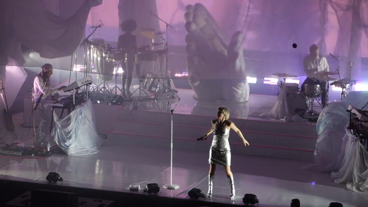 Robyn / Hang with Me / Palladium, Köln / 2019-04-05 - YouTube