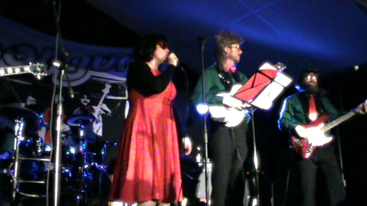 Fredag Igen - YouTube