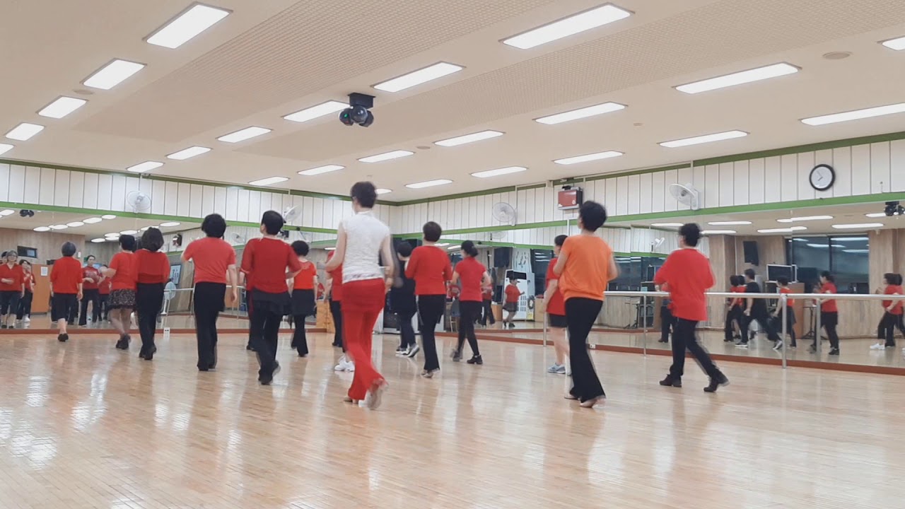 These Old Boots Line Dance (Dance & Walk Through) [LineInUs] - YouTube