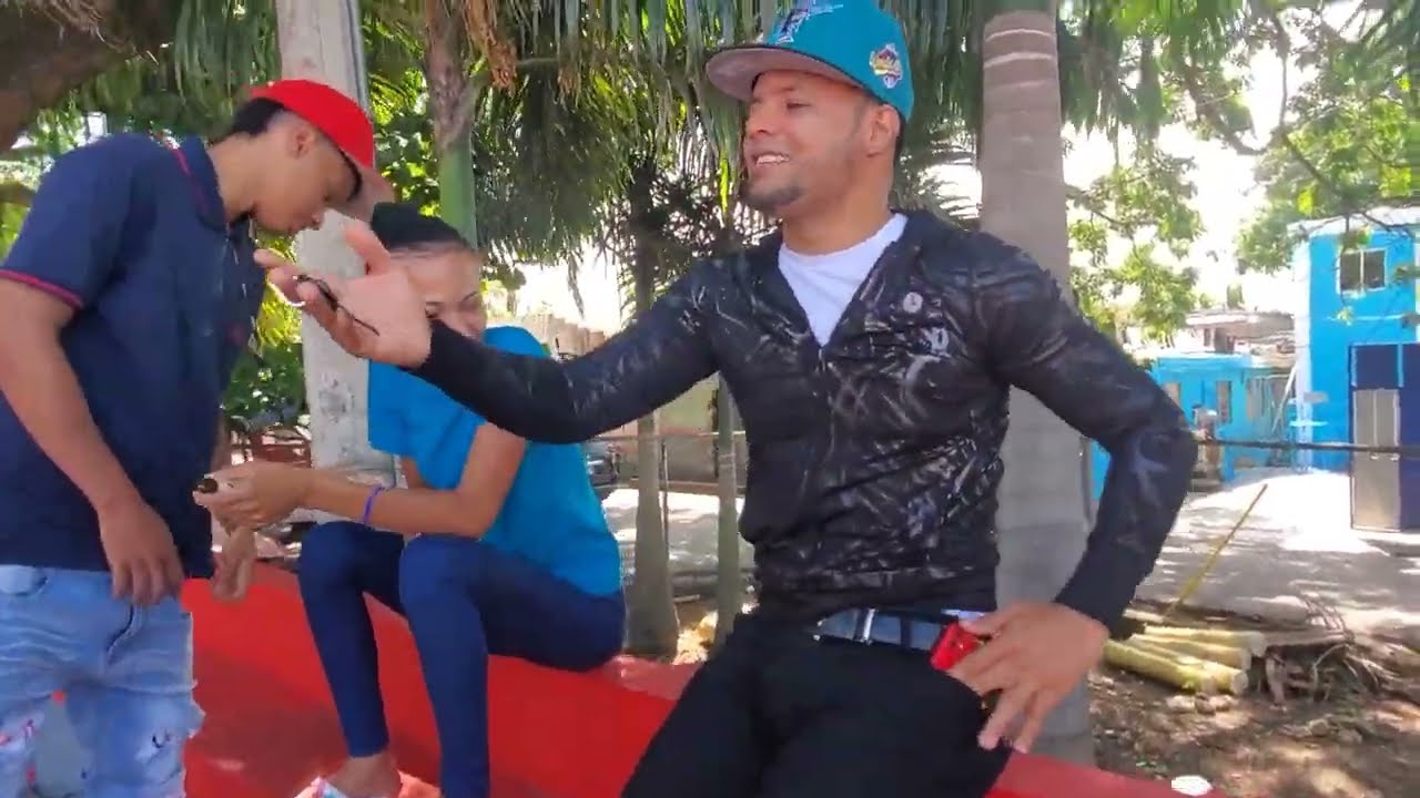 minerva, la nueva era ,la peque flow, 4k loanyi más flow,4k randy más ...