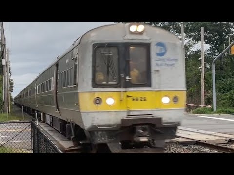 LIRR Pinelawn Flyers and Budd M3 trifecta. 8/28/23 - YouTube