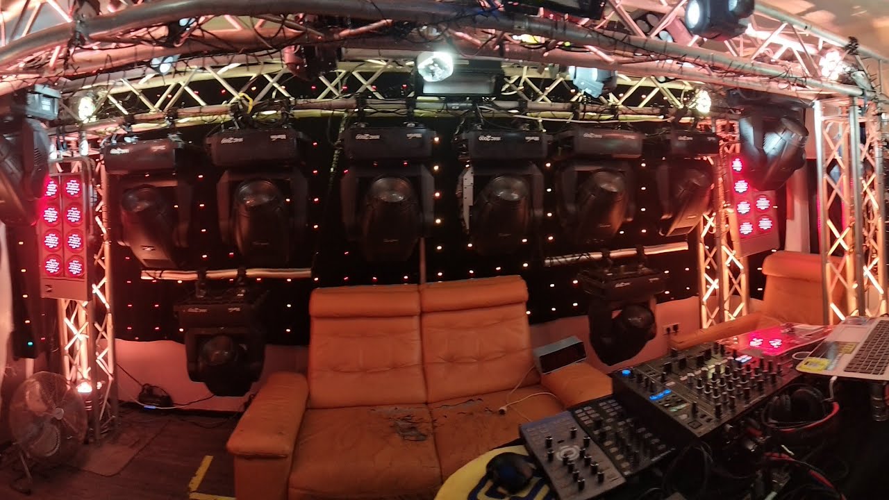 PERFORMANCE NUPP (play NUPPTEKK) & FRIND´s 16.12.2023 @ PERFORMANCE ...