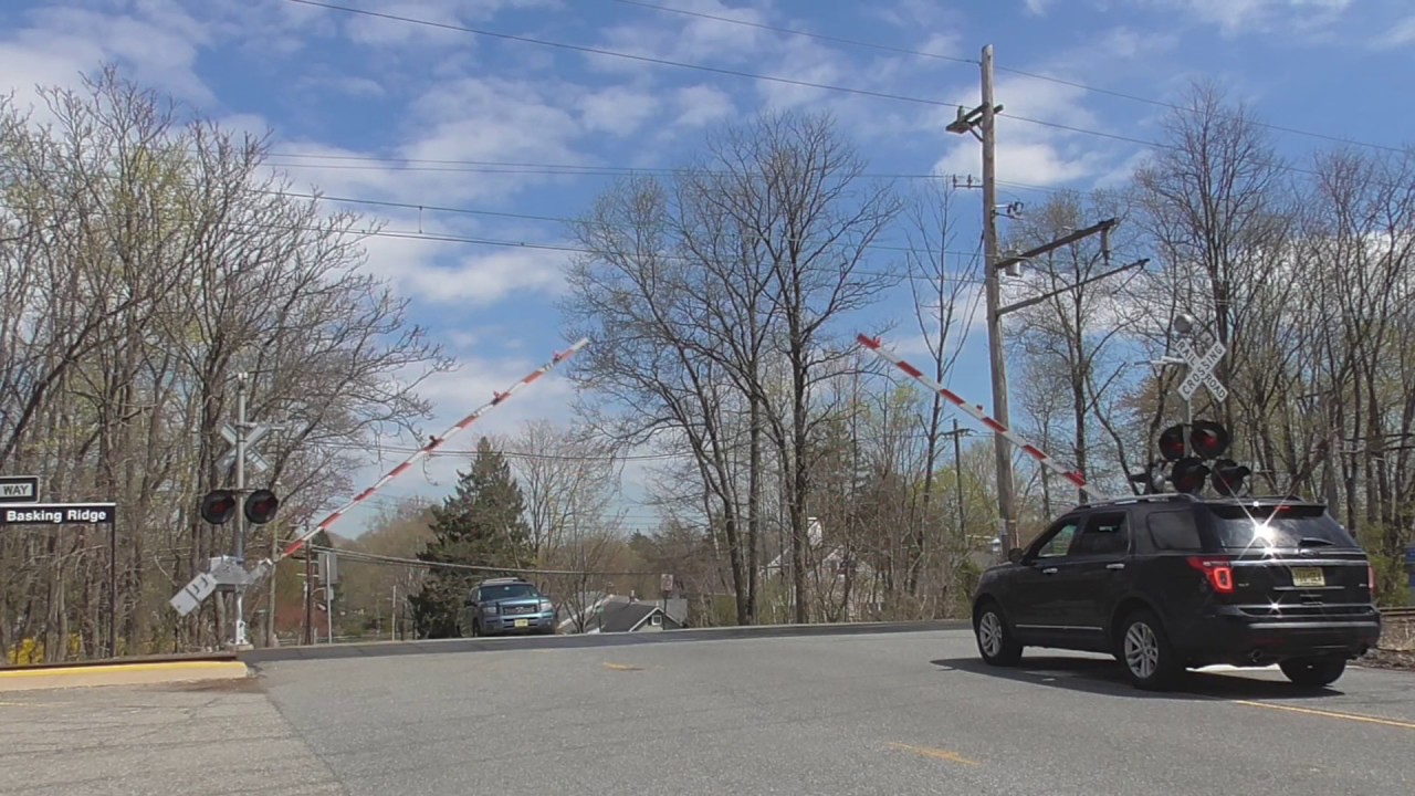 NJT Stops at Basking Ridge Station - YouTube