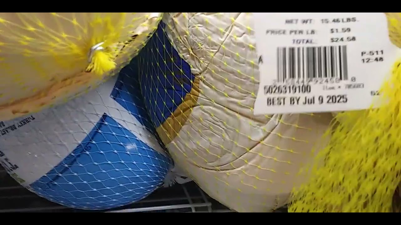 Are 'they' secretly feeding the General Public GMO Turkeys ☣ 🦃🤖 ...