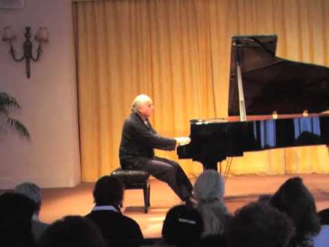 Alain Kremski plays Nietzsche