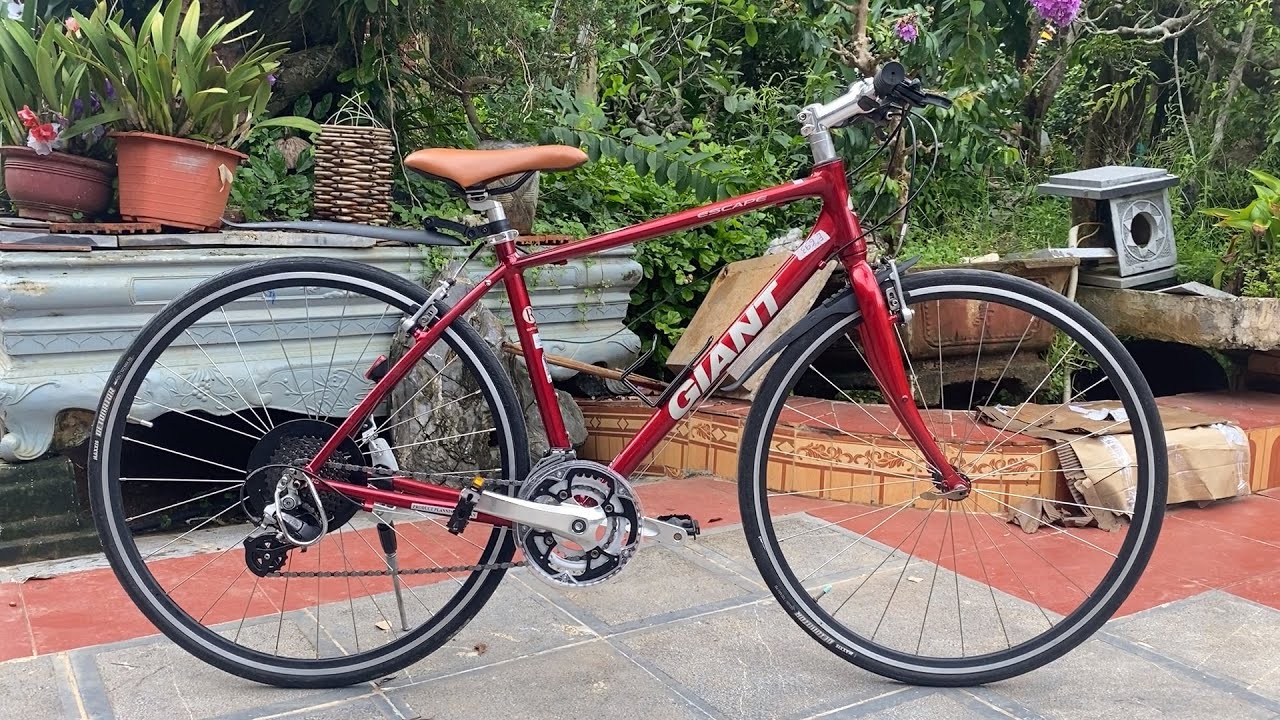 Giant R3 xuất Nhật mới 95% size S cấu hình 3 đĩa 8 Líp màu đỏ cờ - YouTube
