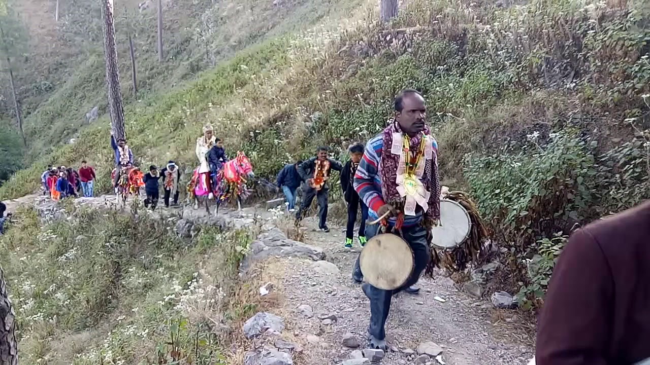 Garhwali Mandan (Pajai Gaon) Tehri Garhwal - YouTube