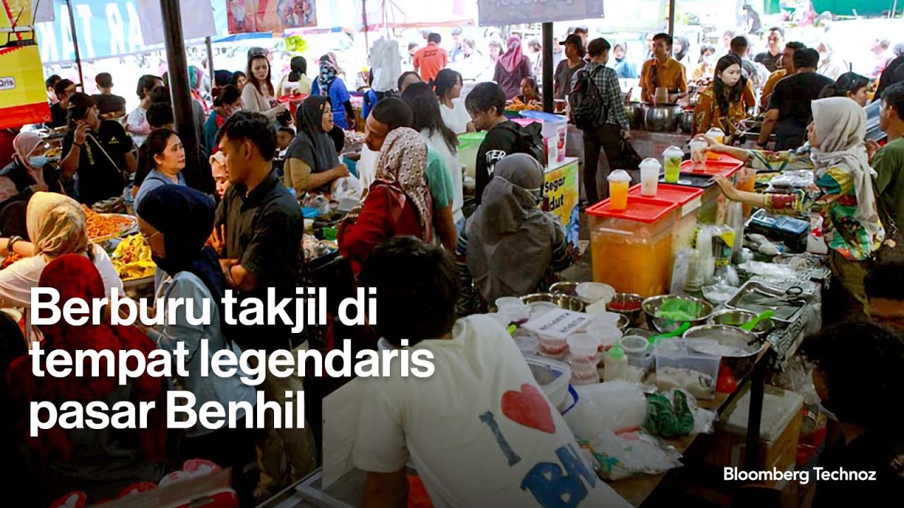 Berburu takjil di tempat legendaris pasar Benhil - YouTube