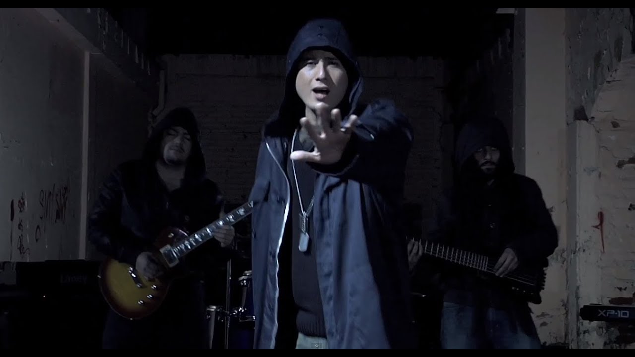 Maxi Vargas- Alto al fuego (official video)HD - YouTube