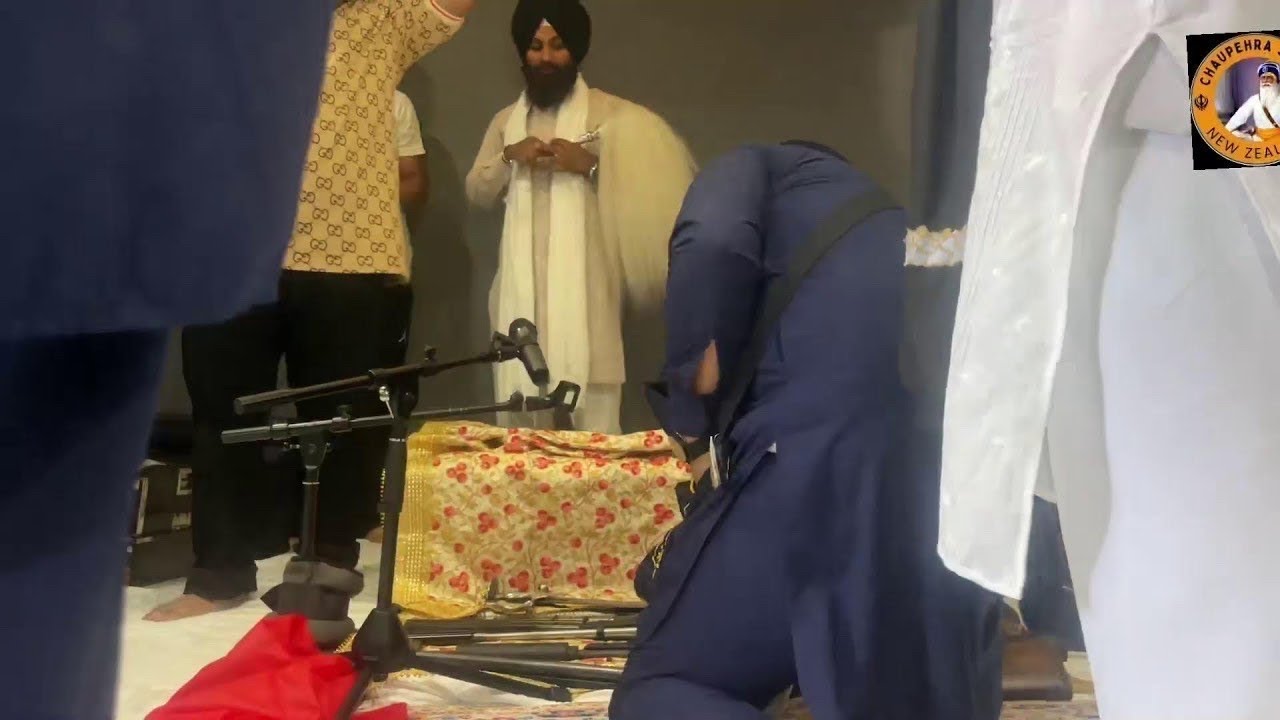Live streaming of Chaupehra Sahib NZ - YouTube