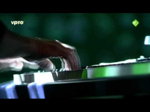 The Nits - Nescio - VPRO Nederpop 2010 - YouTube